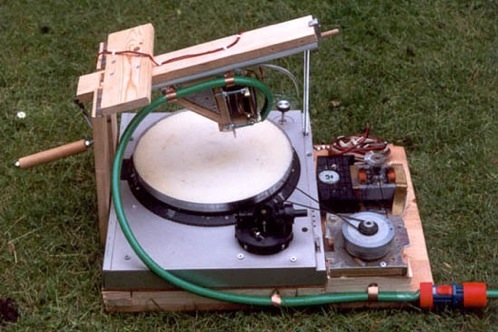 LEGO NXT Gramophone - Make: