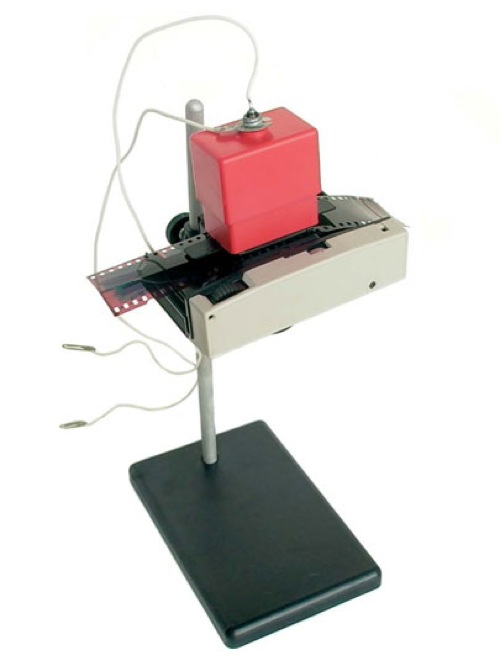 DIY Projector Screen - Make: