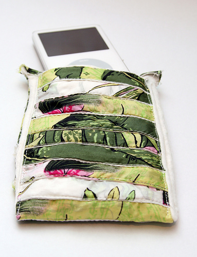 iPod sleeping bag - Make: