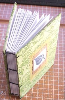 HOW TO - Make your own blank books - Make: