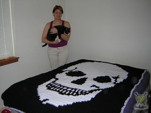 Skull knitting pattern - Make: