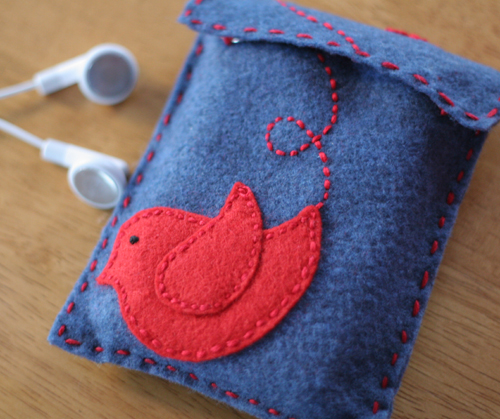 Felt iPod Cozy Tutorial - Make: