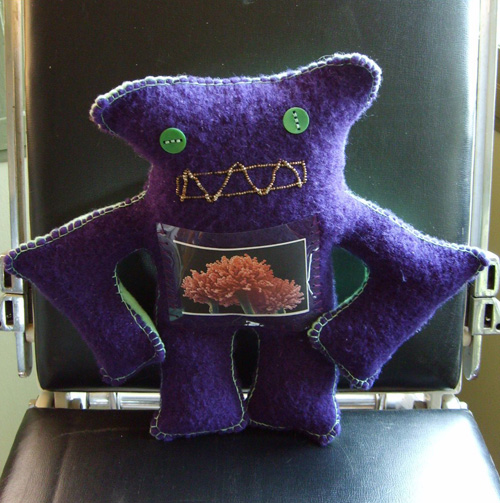 Funky Robot with Picture Pocket - Make: