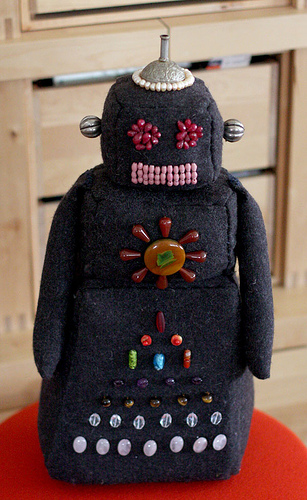 Beaded Bot - Make: