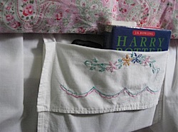 Easy Bedside Pocket - Make: