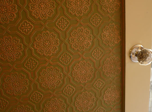 HOW TO - Paint Embossed Wallpaper - Make: