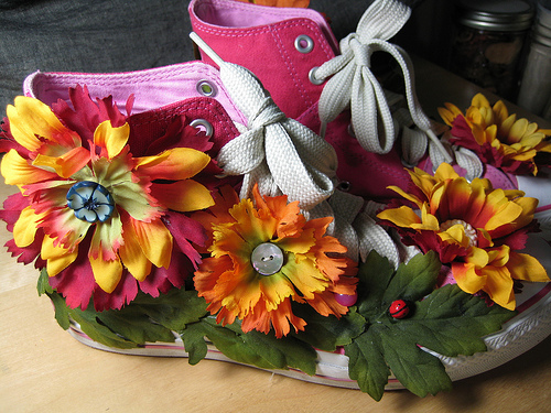 Garden-Inspired Converse Chucks - Make:
