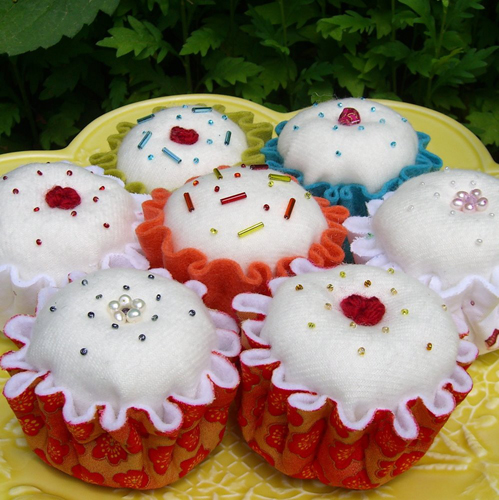 HOW TO - Sew a Cute Cupcake - Make: