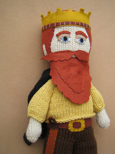 Knitted Henry VIII - Make: