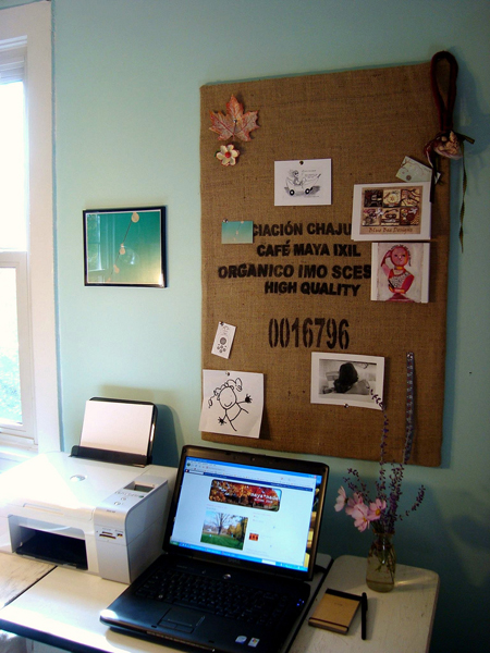 HOW TO - Coffee Sack Bulletin Board - Make: