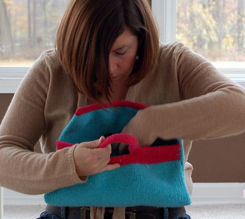 Knitted and Felted Kelly Bag - Free Pattern - Make: