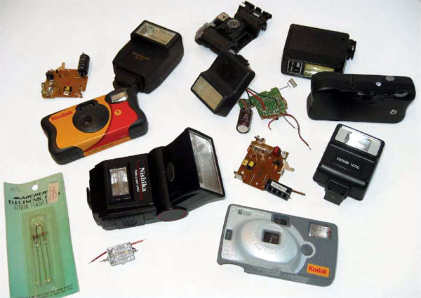 HOW TO - "Homemade strobe photography" - Make: