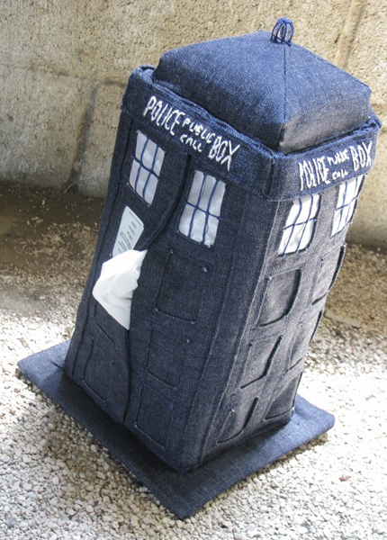 HOW TO - Tardis Tissue-Box Cozy - Make: