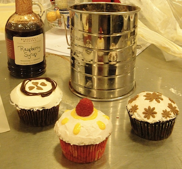 Cupcake Class at Brooklyn Kitchen - Make: