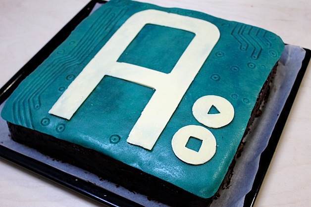 Arduino Cake - Make: