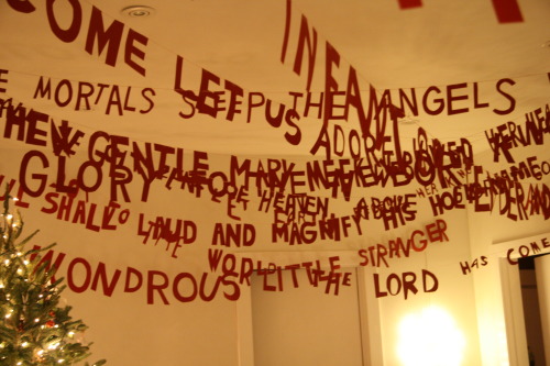 Caroling Word Garlands - Make: