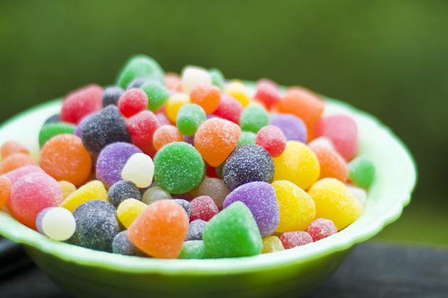 How-To: Make a Gumdrop Garland | Make: