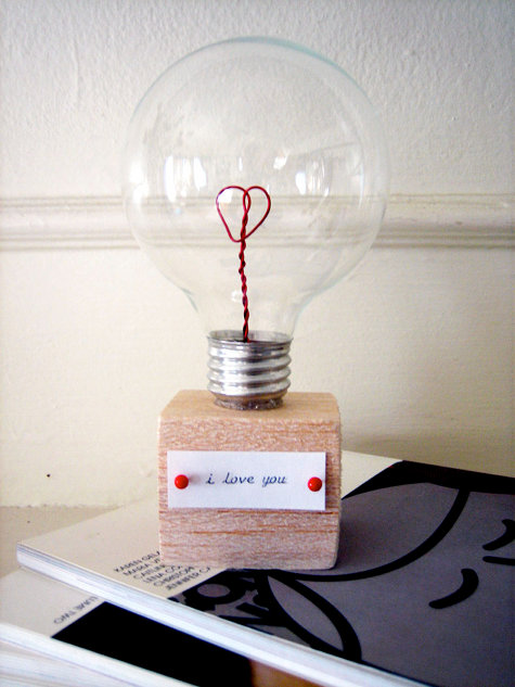 Light Bulb Valentine - Make: