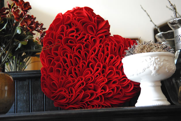How-To: Ruffled Felt Heart - Make: