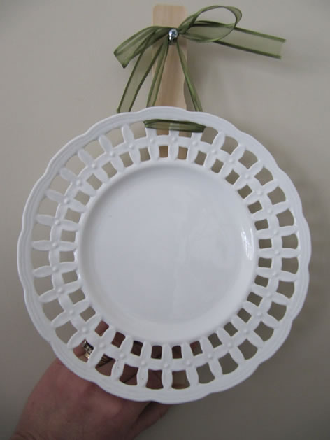 How-To: Picture-Hanging Guide - Make: