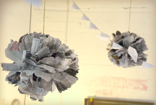 How To Newspaper Pom Poms Make