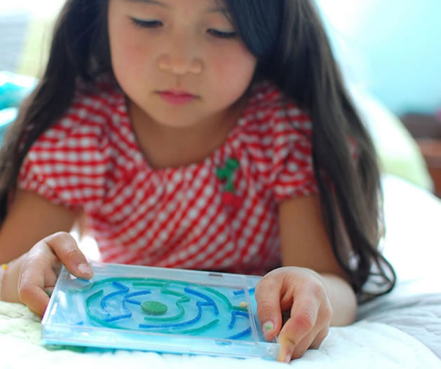 How-To: CD Case Fimo Labyrinth - Make: