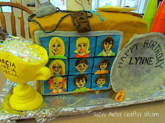 Brady Bunch Birthday Cake - Make:
