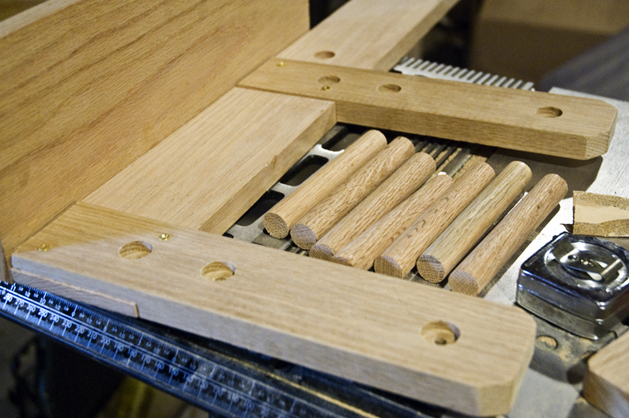 How To: Build an Inkle Loom | Make: