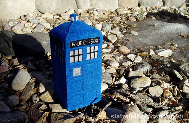 Hand-Stitched Felt TARDIS - Make: